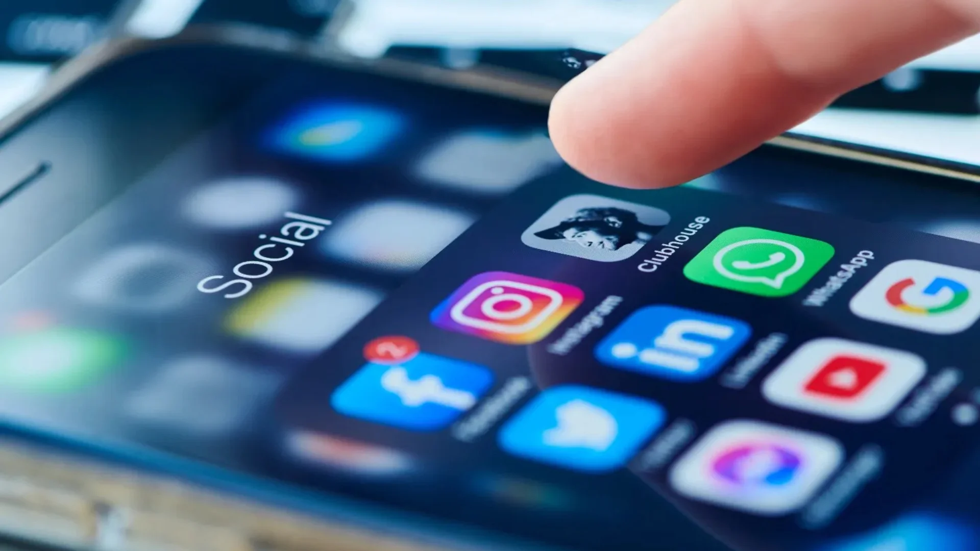 Countering Online Radicalization: UK, EU, and U.S. Approaches to Social ...